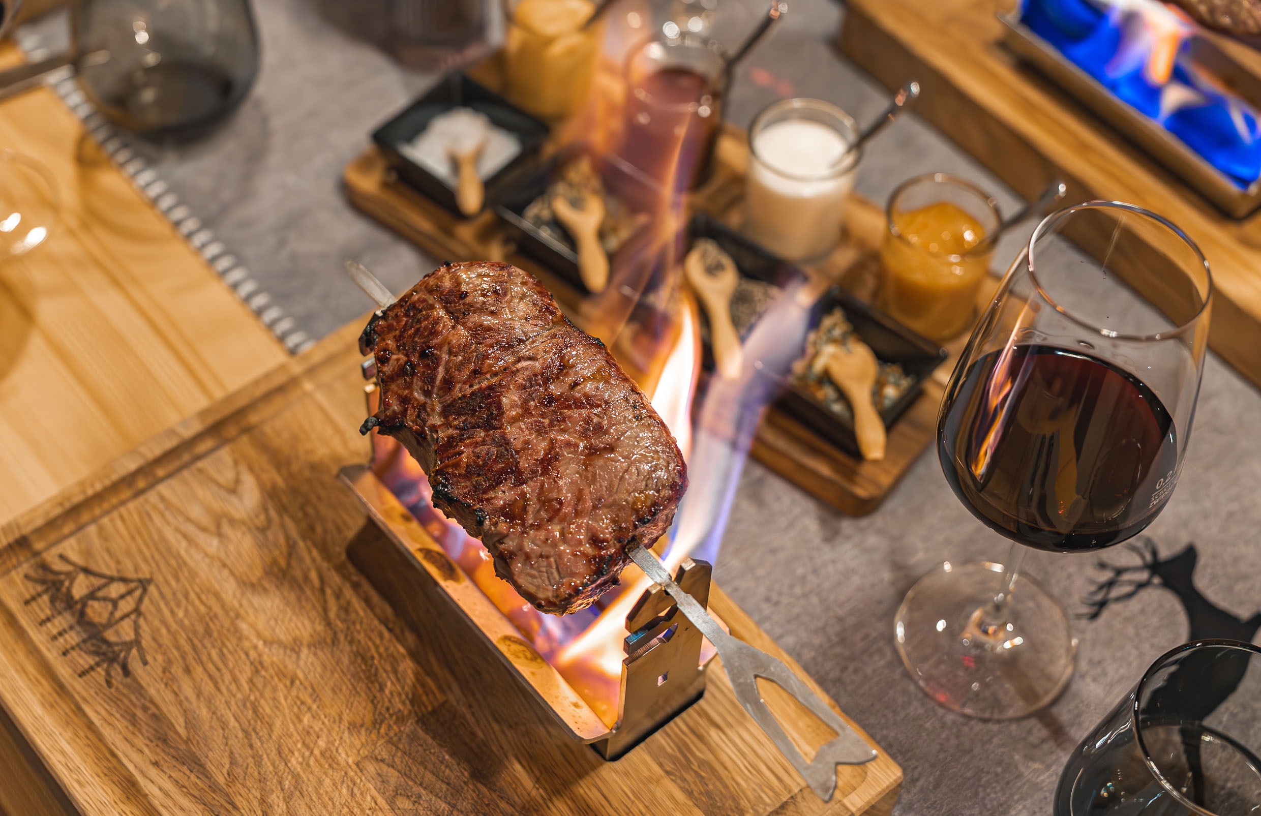 Liquid Grill in Balderschwang | Grillen am Tisch im Wald & Wiesn - Wald ...